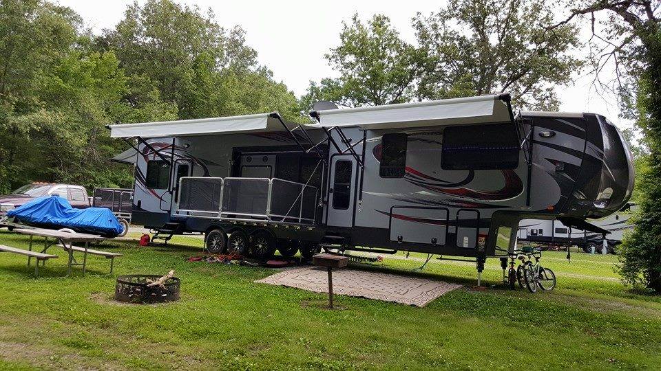 Benton, Illinois RV Camping Sites | Benton KOA Journey