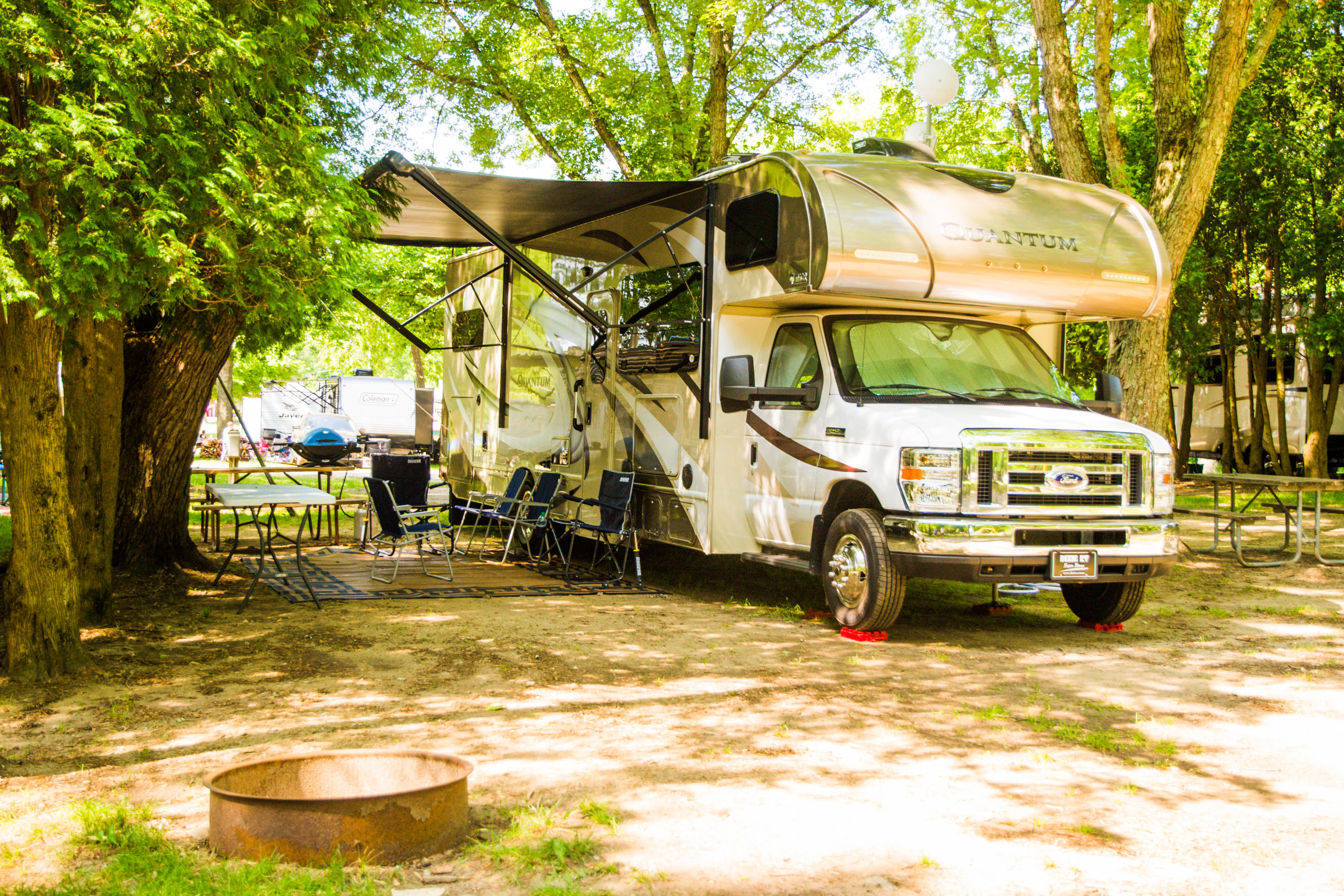 RV Camping Sites in Middleboro, MA | Back-In & Pull-Thru