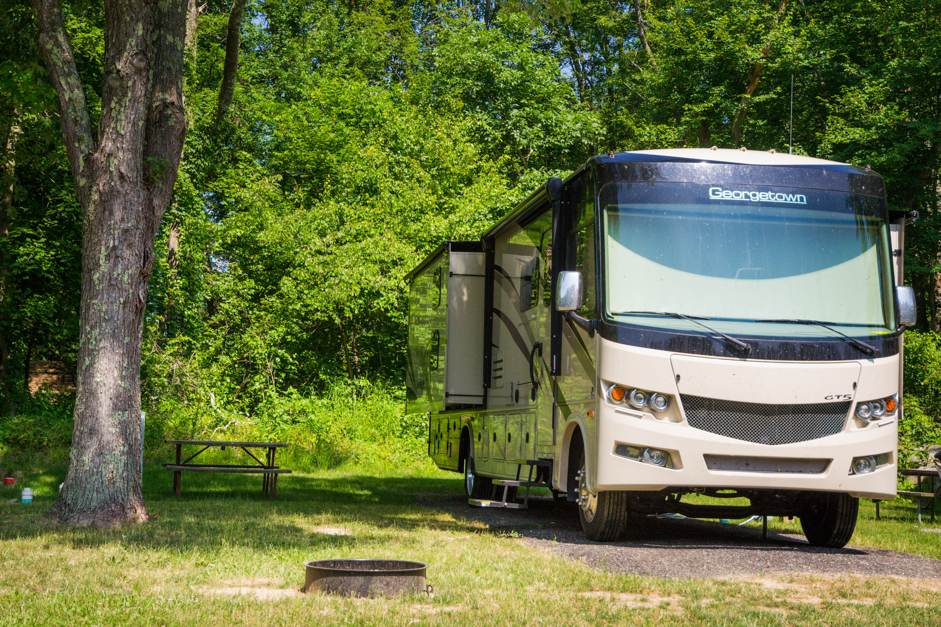 RV Camping Sites in Middleboro, MA | Back-In & Pull-Thru