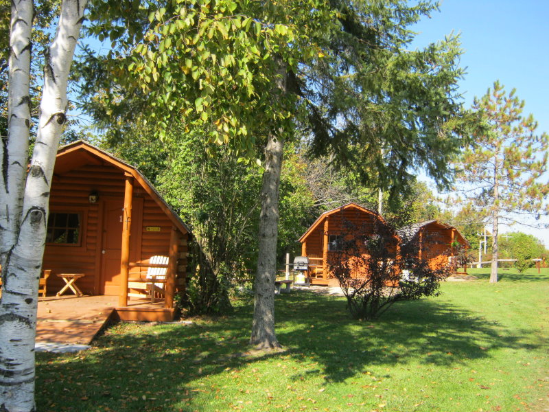 Cabin Camping in Brighton, Ontario | Deluxe Cabins | KOA