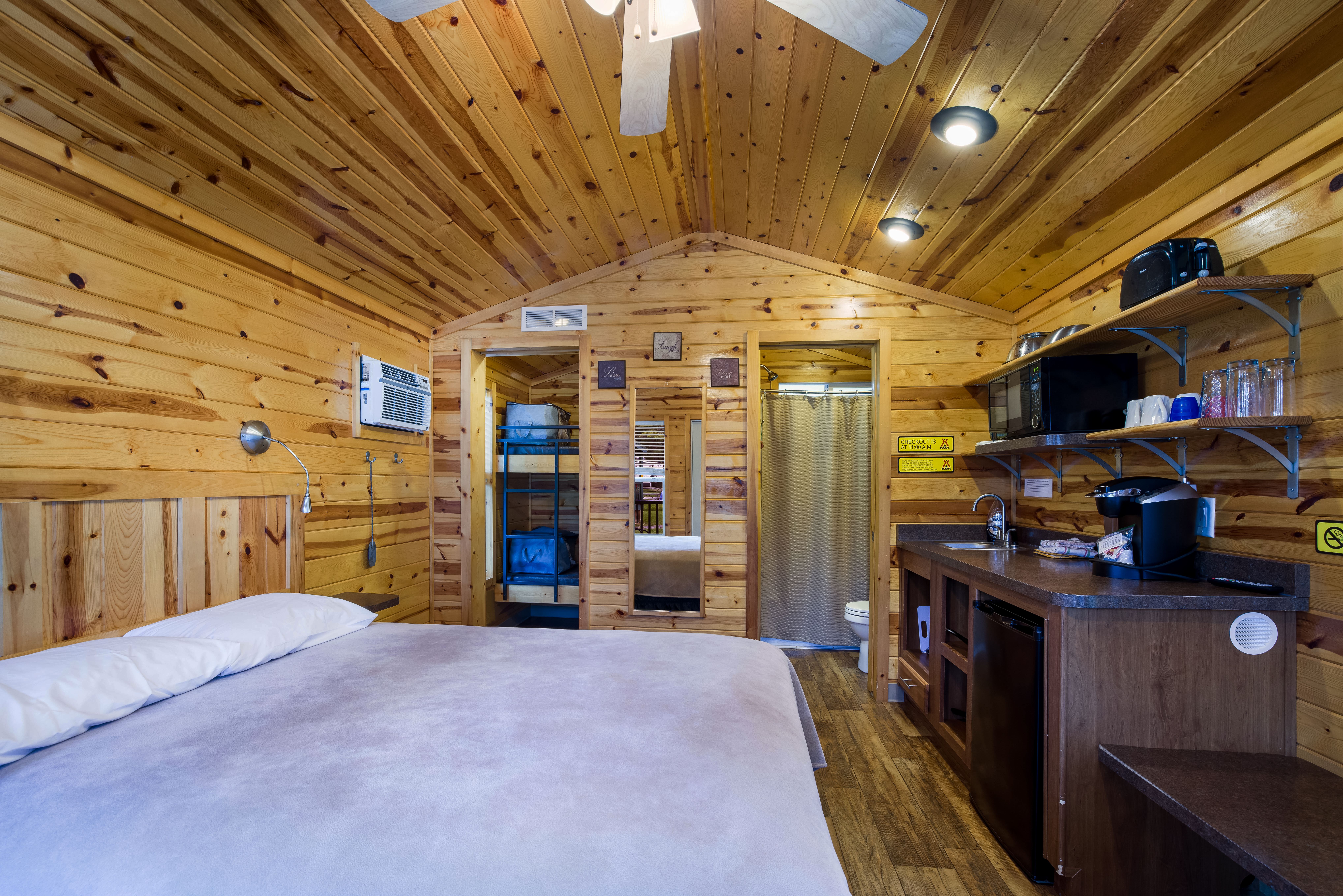 Cardinal, Ontario Lodging | Cardinal / Ottawa South KOA Holiday