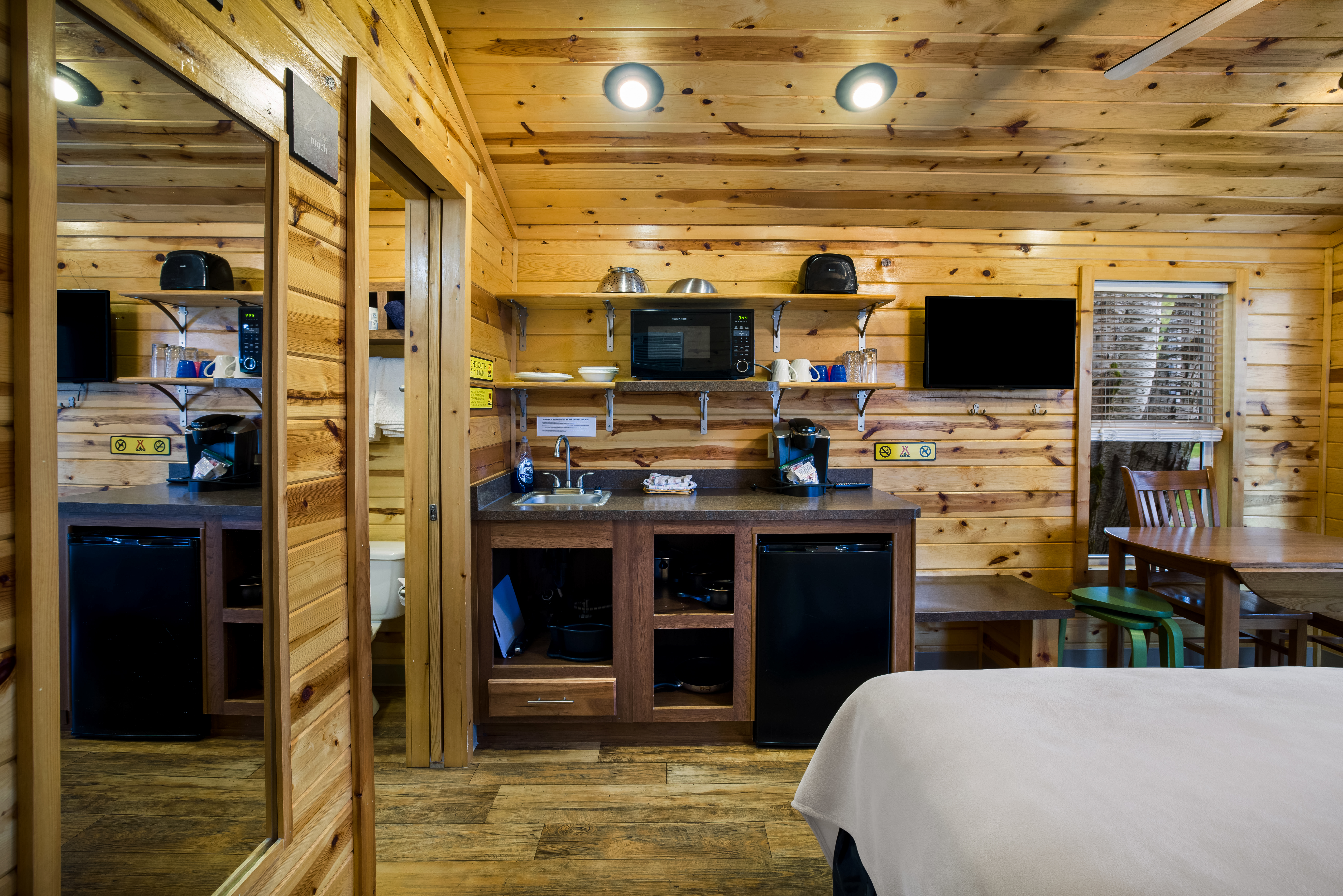 Cardinal, Ontario Lodging | Cardinal / Ottawa South KOA Holiday