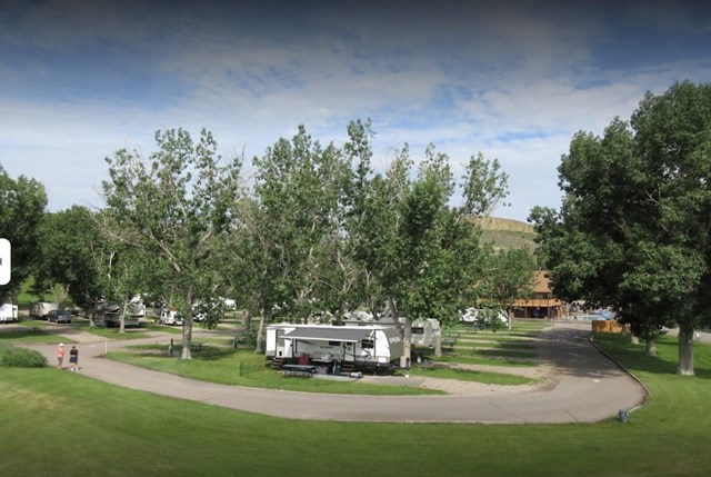 Drumheller, Alberta Camping Photos | Drumheller / Dinosaur Trail KOA ...
