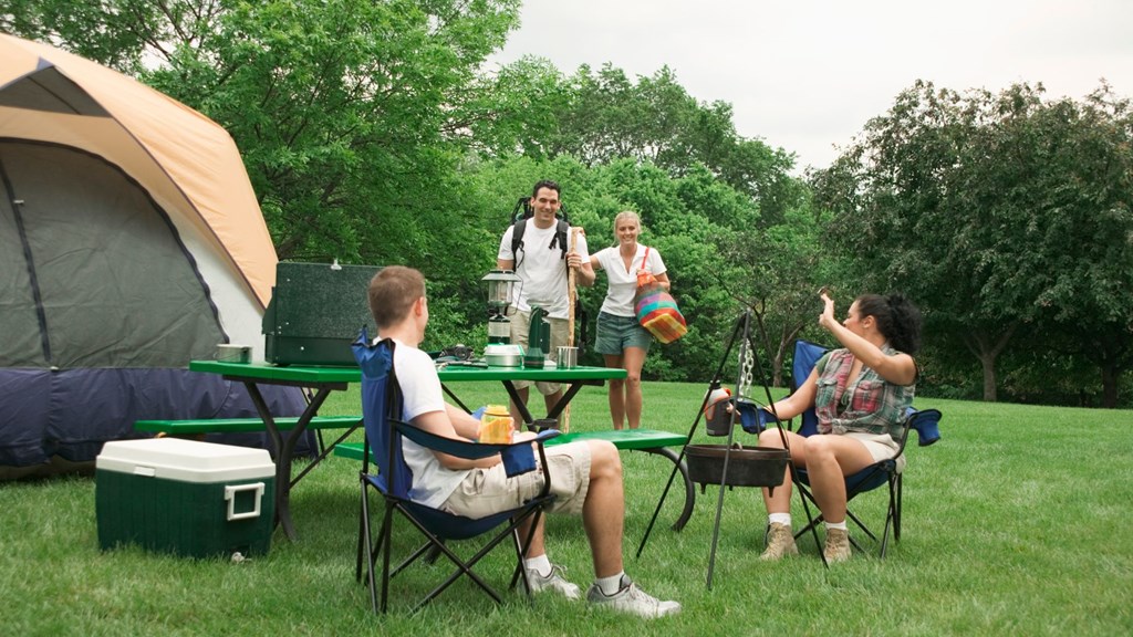 Your Definitive Guide to Camping Etiquette