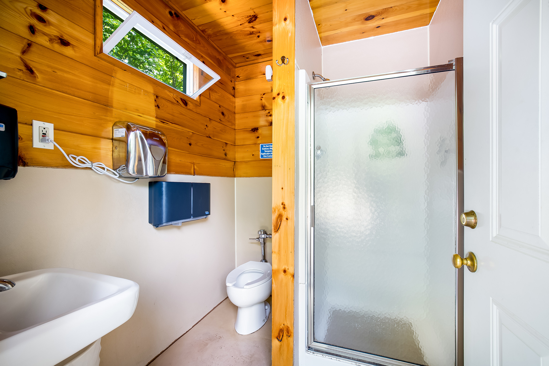 Camping Cabins & Deluxe Glamping | Lake Placid KOA