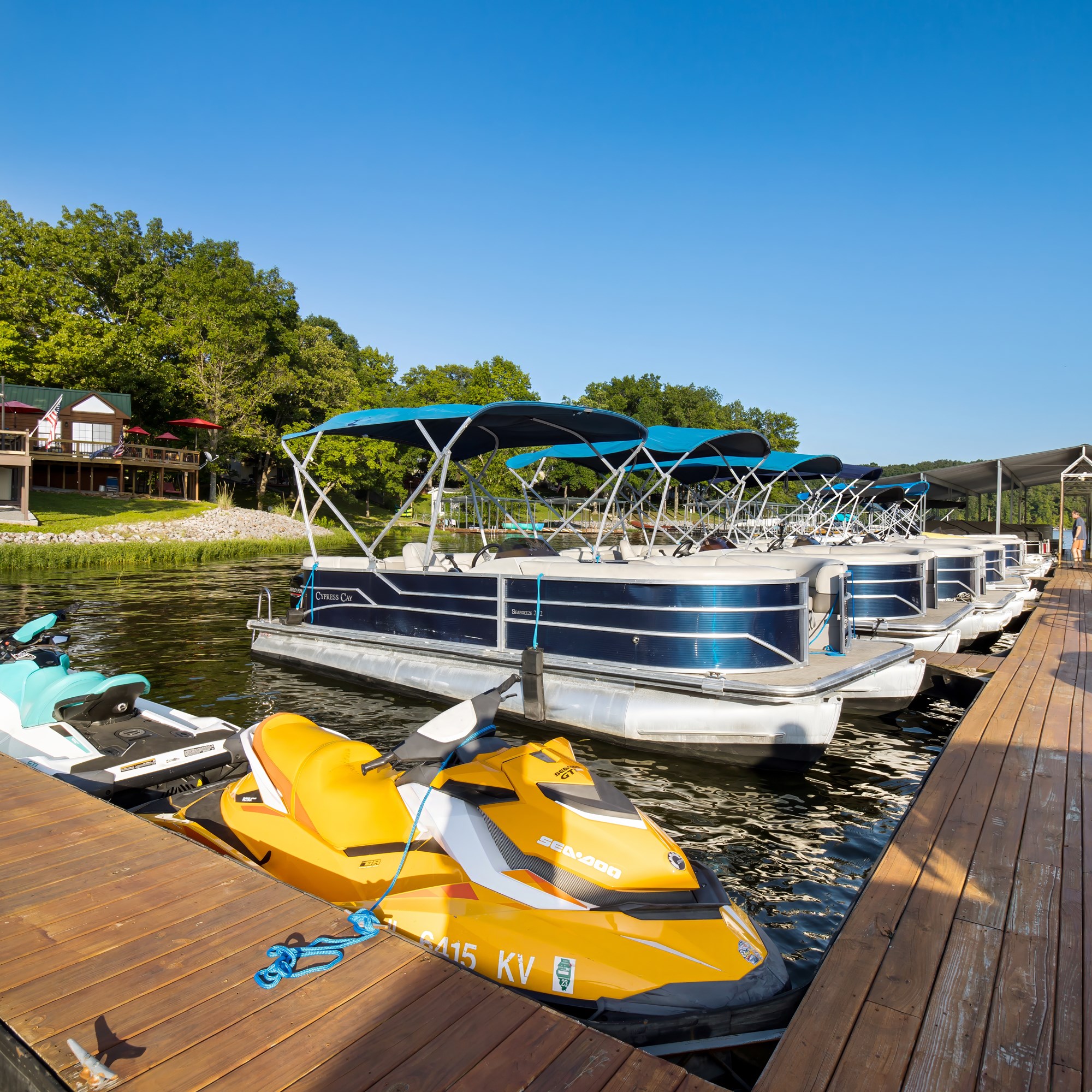 Experience the Ultimate Lake Day with Lake of Egypt Pontoon