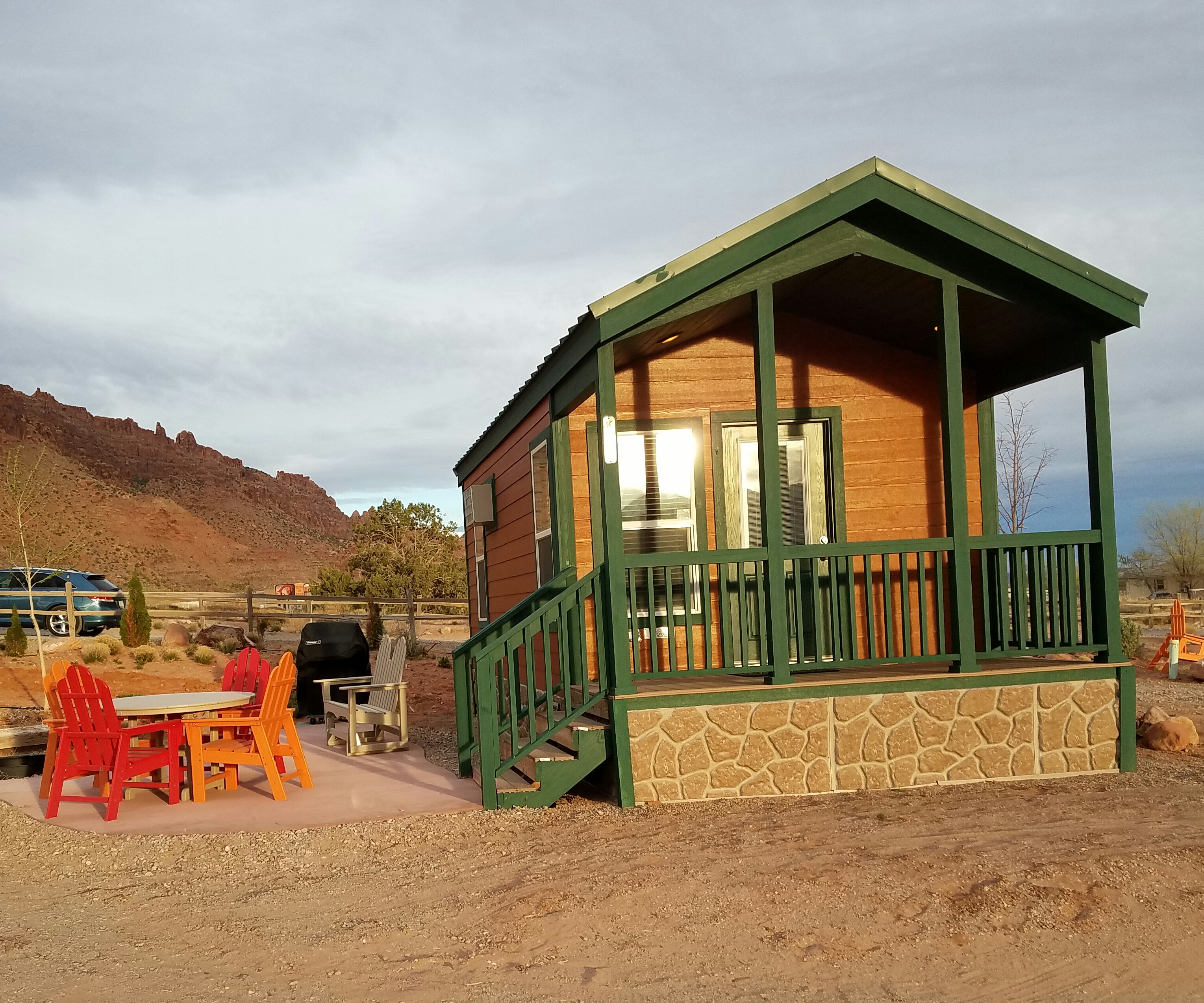 Moab, Utah Camping Cabins & Deluxe Glamping | Moab KOA