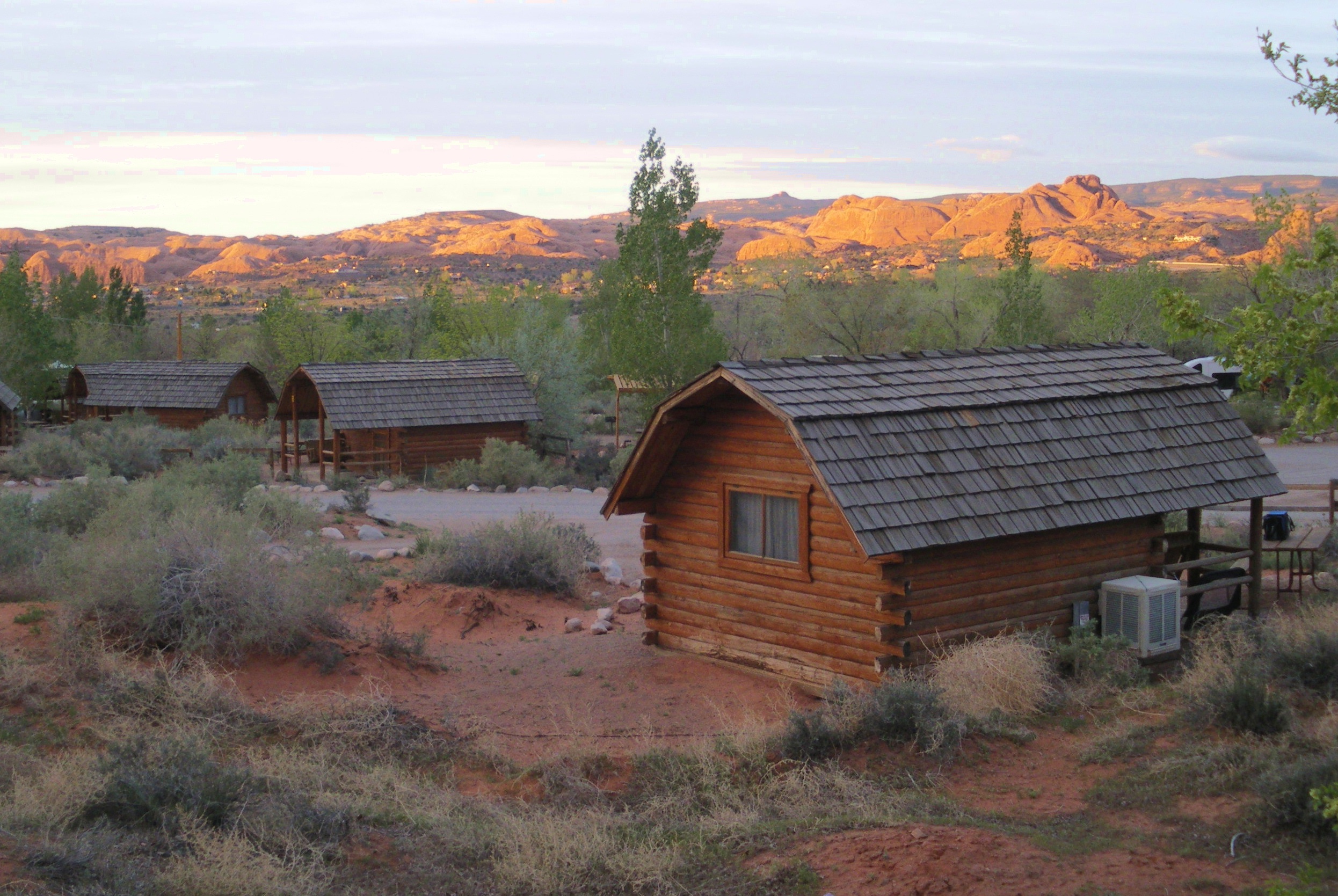 Moab, Utah Camping Cabins & Deluxe Glamping | Moab KOA