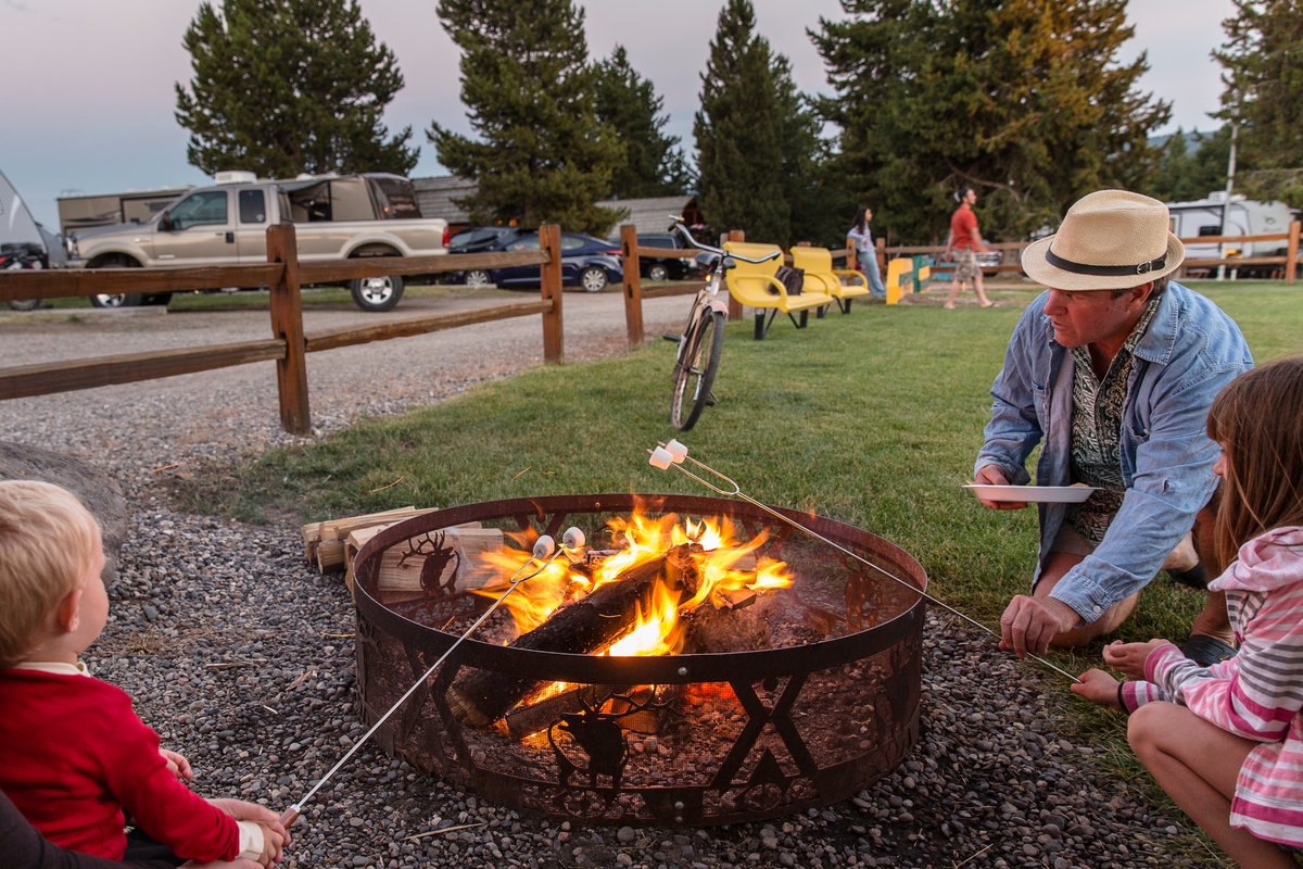 What Are Campfire Regulations Near Yellowstone?