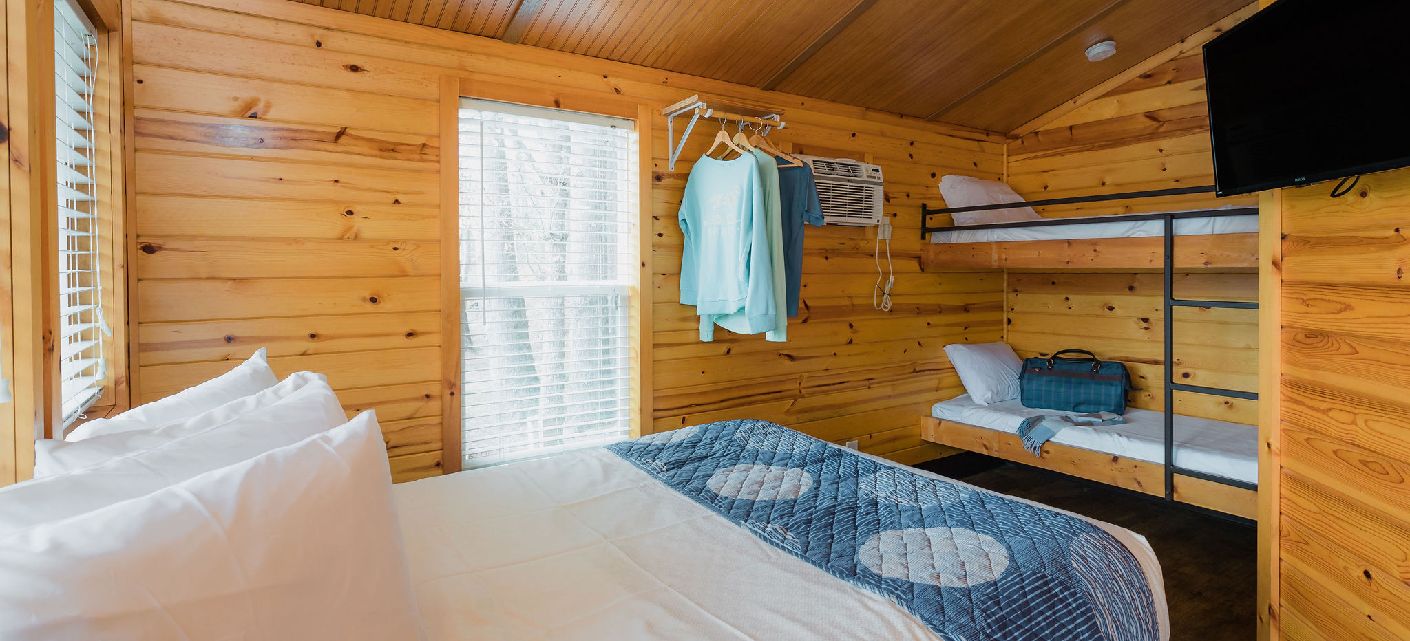 Camping and Deluxe Cabin Rentals | New Bern KOA Holiday