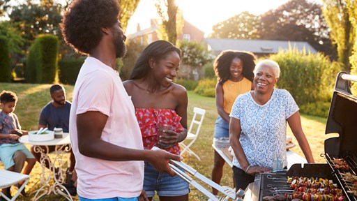 Easy Family Reunion Recipes That'll Be the Star of the Party