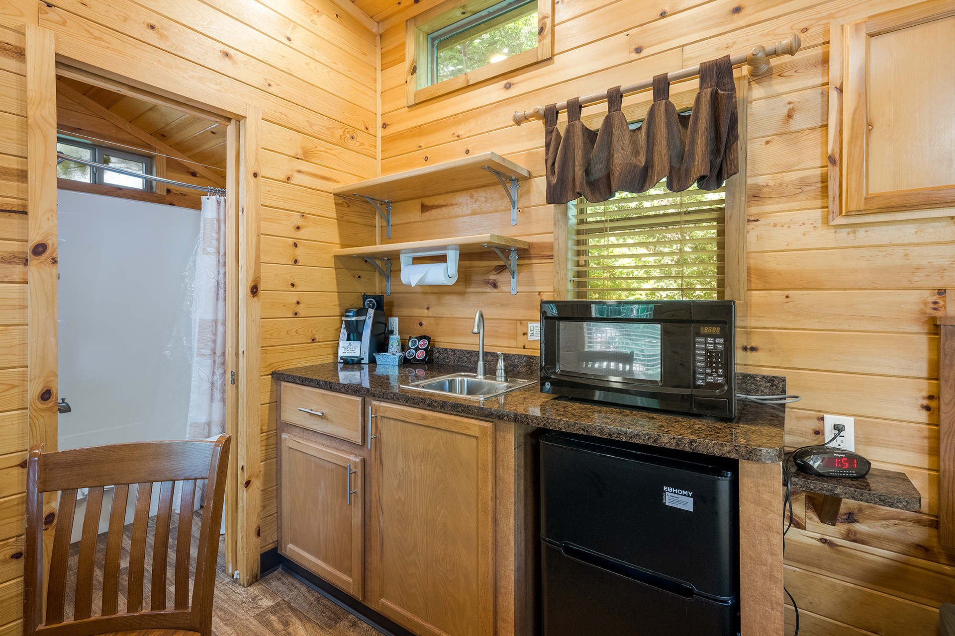Deluxe Camping Cabins | Pigeon Forge/Gatlinburg KOA Holiday
