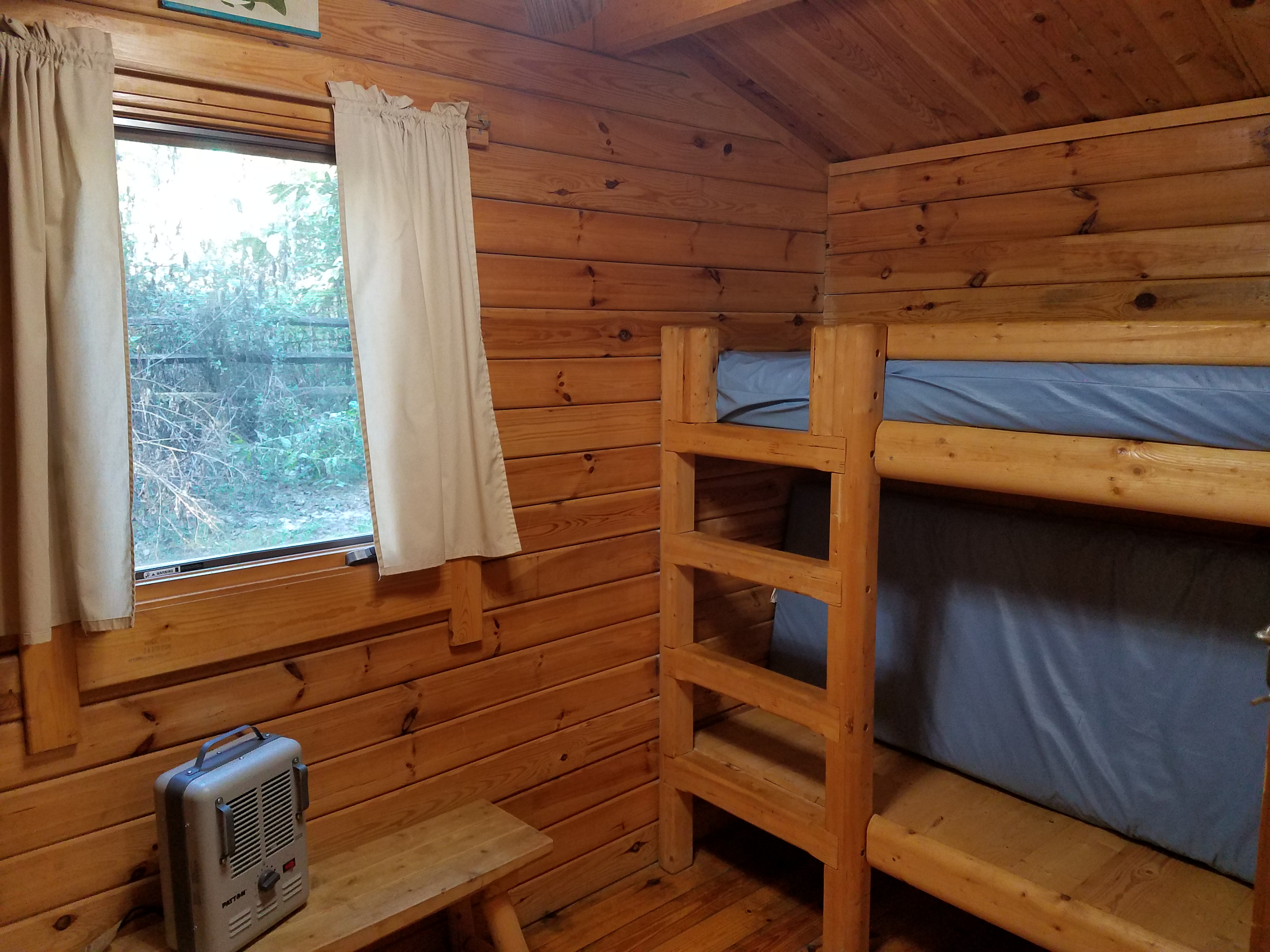 Deluxe Camping Cabins | Pigeon Forge/Gatlinburg KOA Holiday
