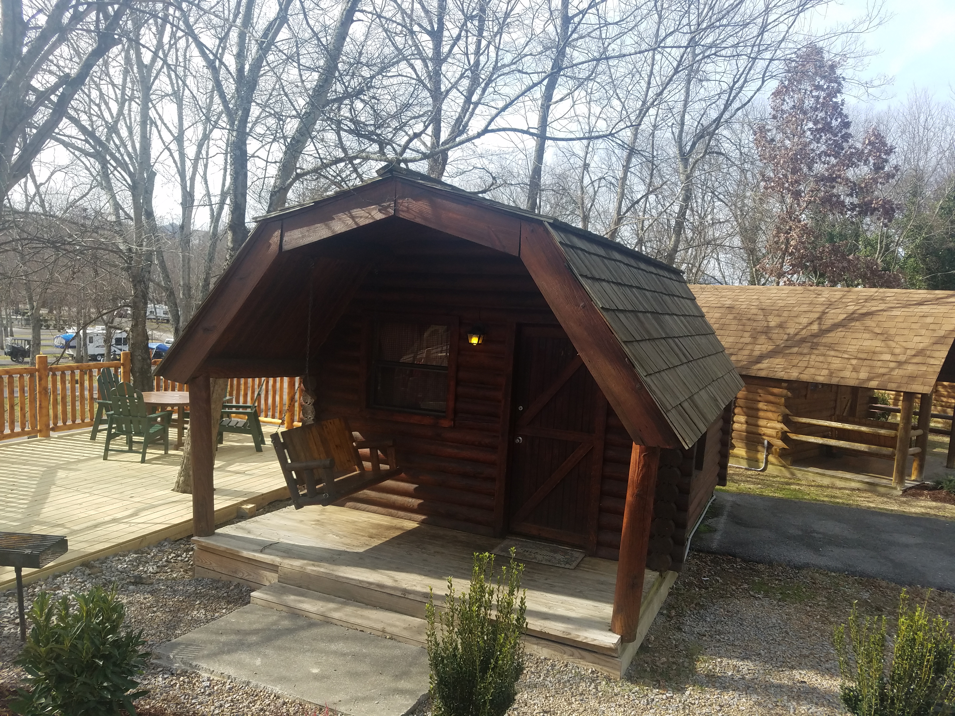 Deluxe Camping Cabins | Pigeon Forge/Gatlinburg KOA Holiday