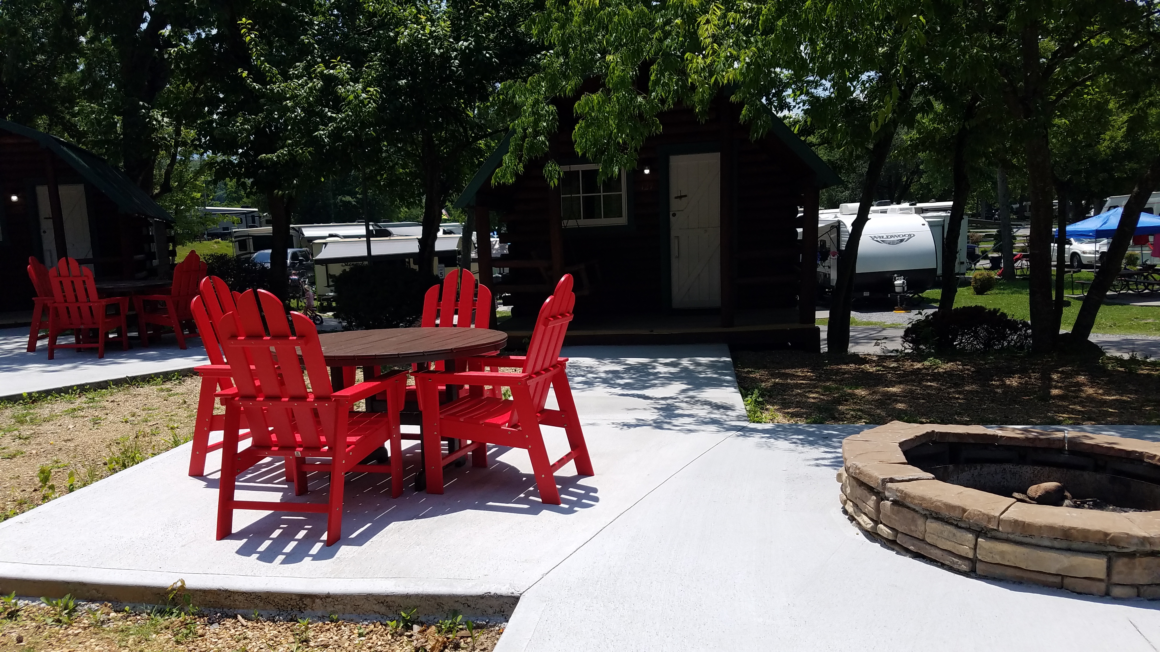 Pigeon Forge, Tennessee Lodging | Pigeon Forge / Gatlinburg KOA Holiday