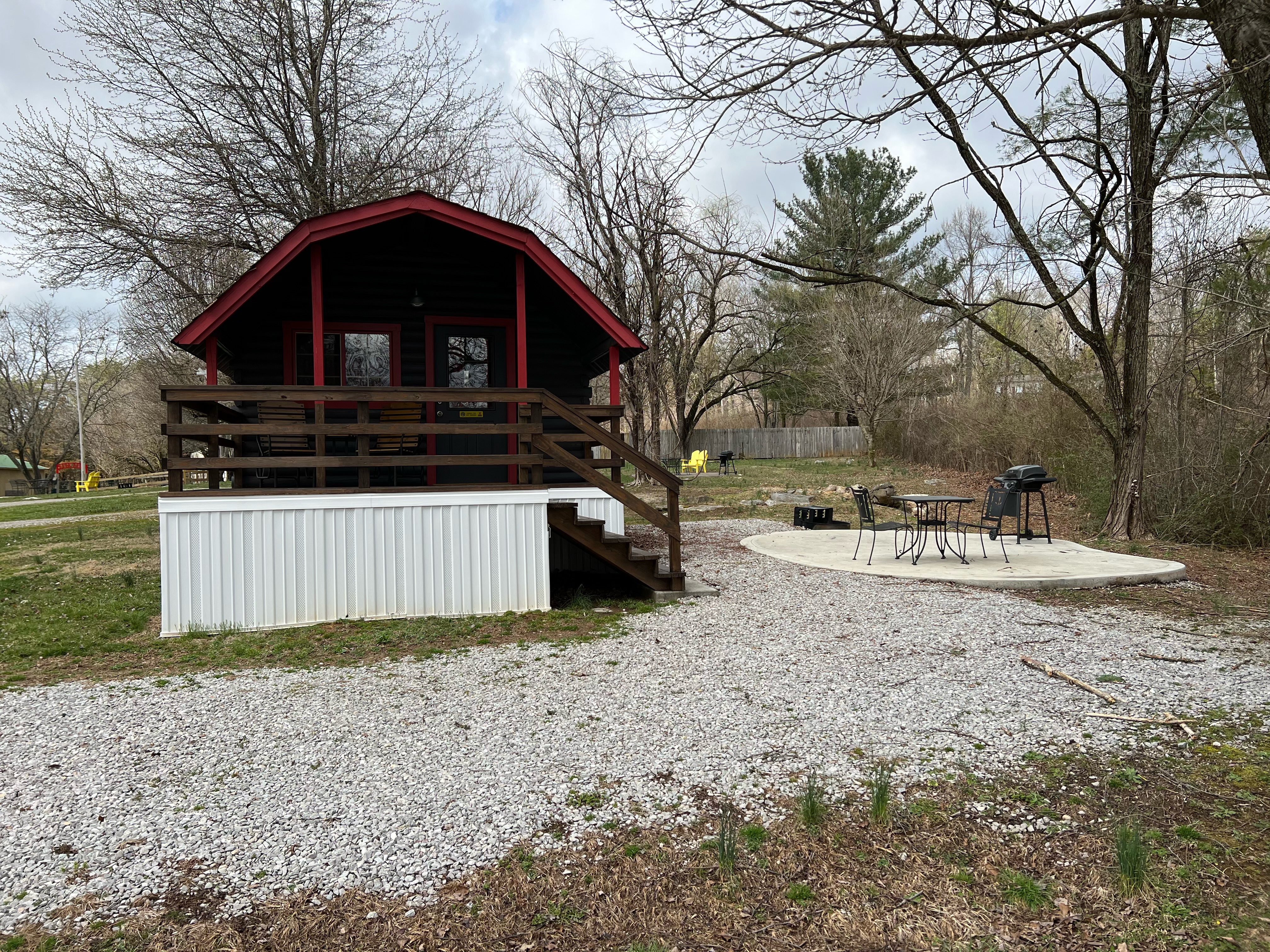 Mt. Vernon, Kentucky Lodging | Renfro Valley KOA Holiday