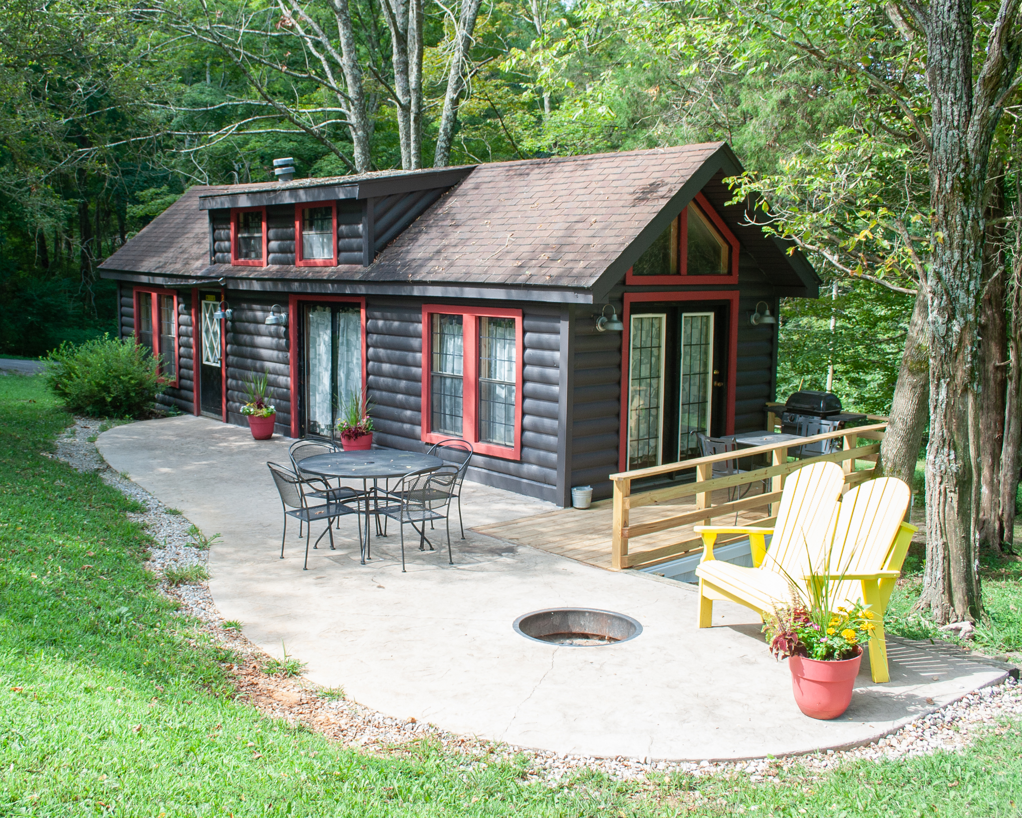 Mt. Vernon, Kentucky Lodging | Renfro Valley KOA Holiday