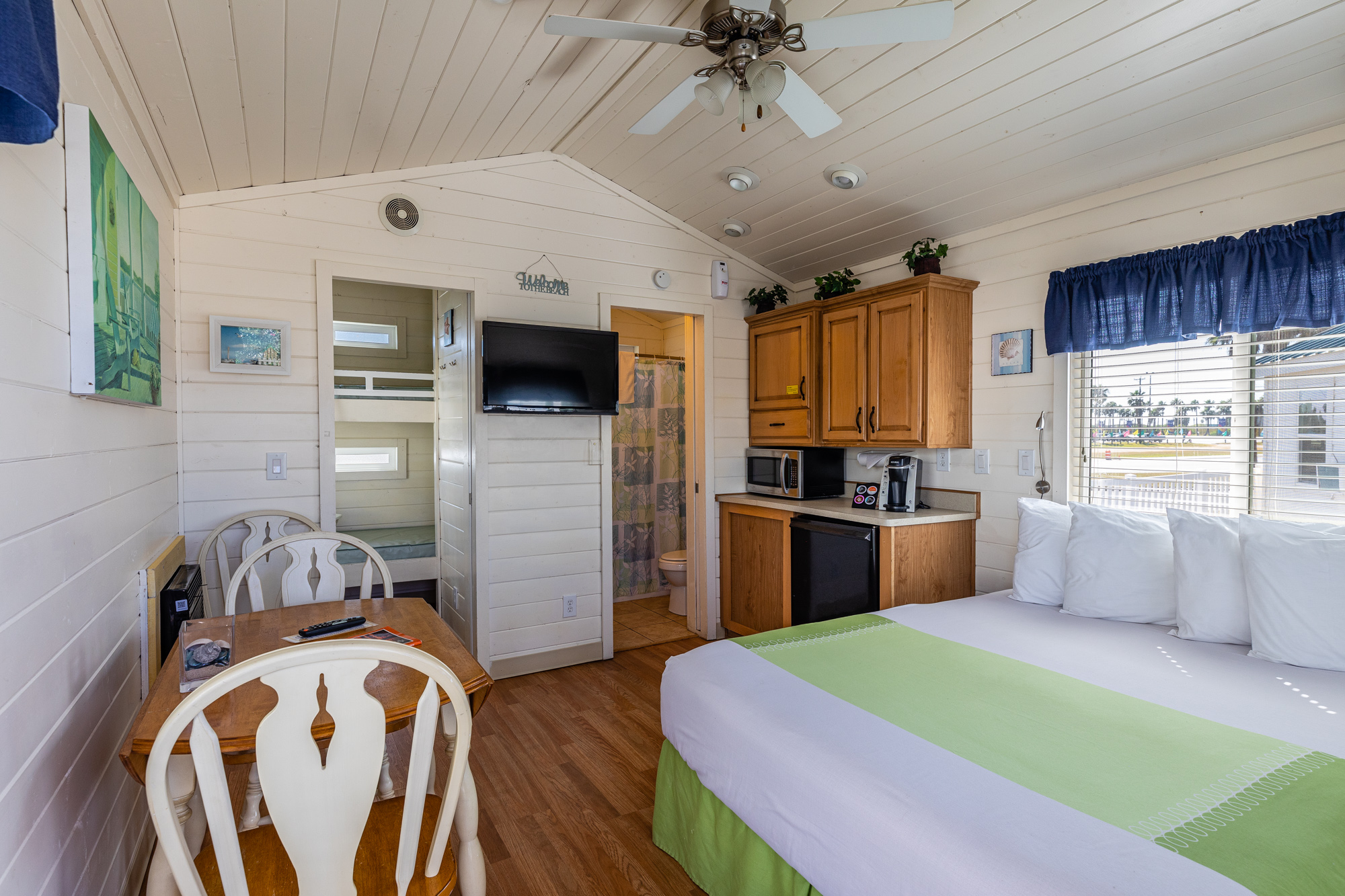 Cabin Rentals & Lodging | South Padre Island KOA Holiday