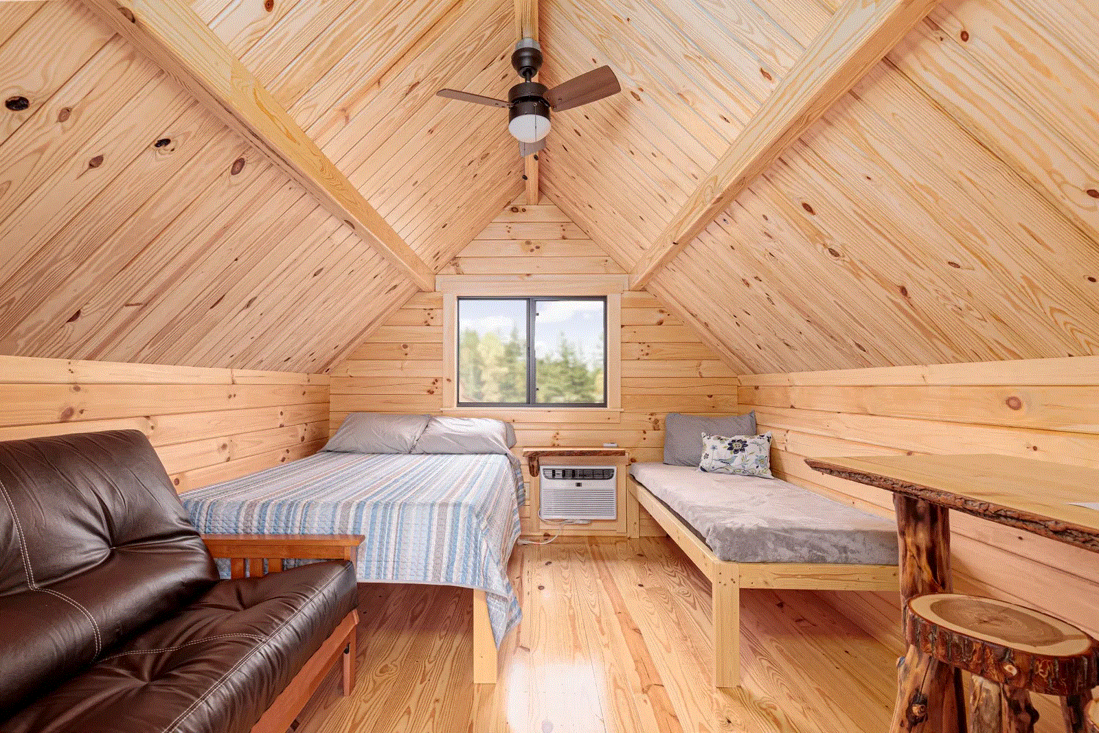 St Ignace, Michigan Lodging | St. Ignace / Mackinac Island KOA Holiday