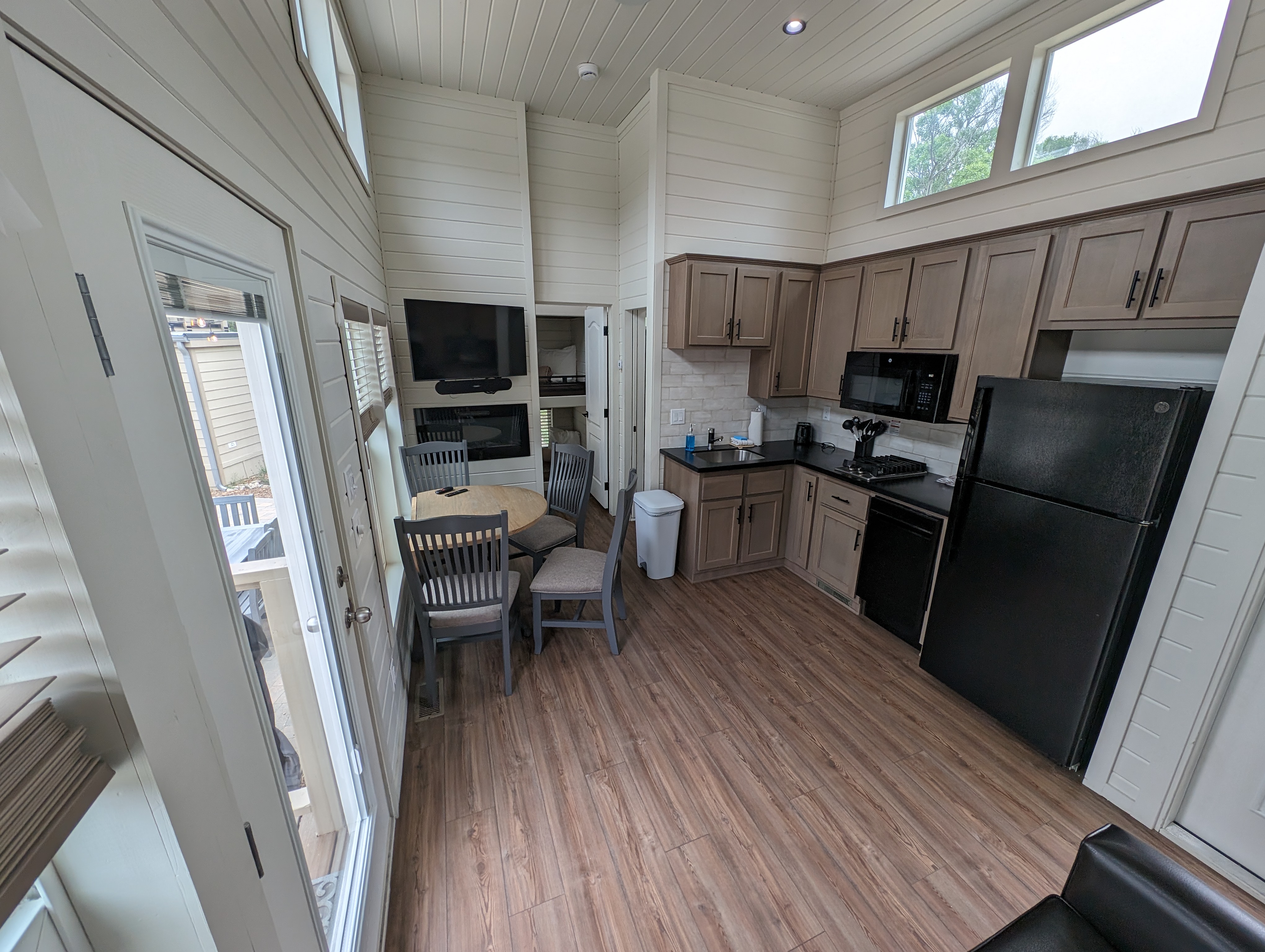 Cabin Campground Sites | Temecula KOA at Vail Lake