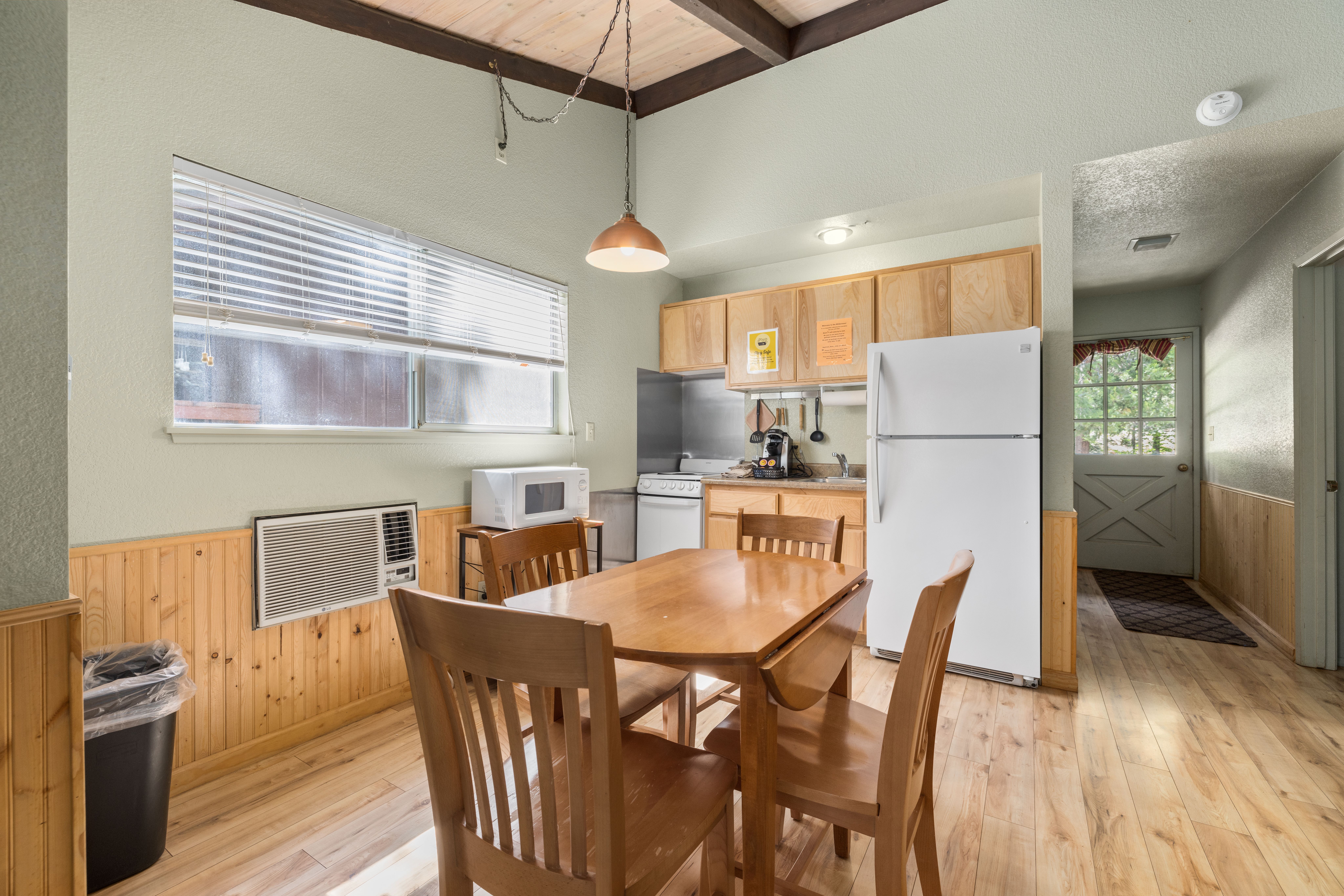 Trinity Center, California Lodging | Trinity Lake KOA Holiday