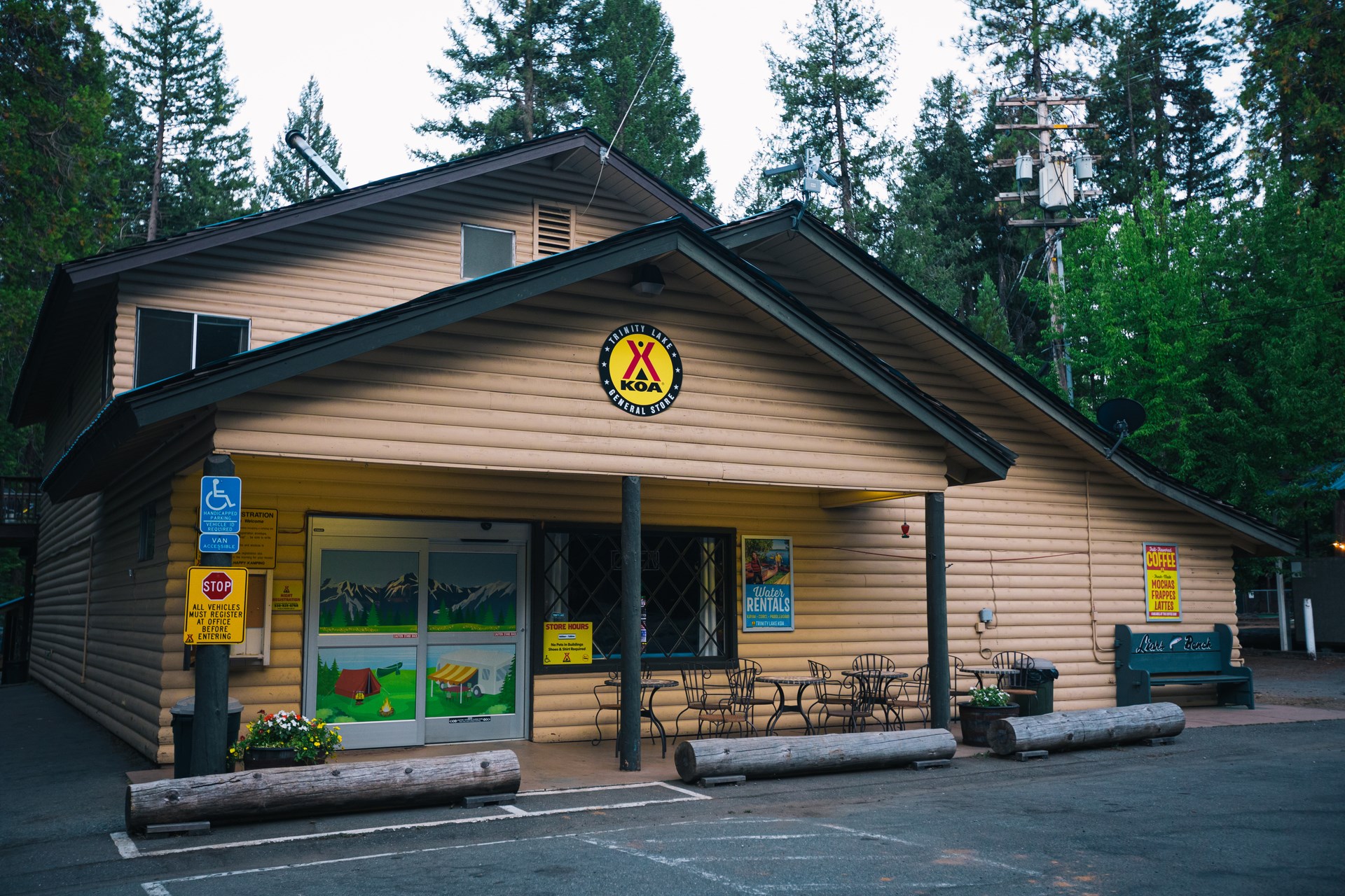 Trinity Lake KOA Holiday General Info | KOA Campgrounds