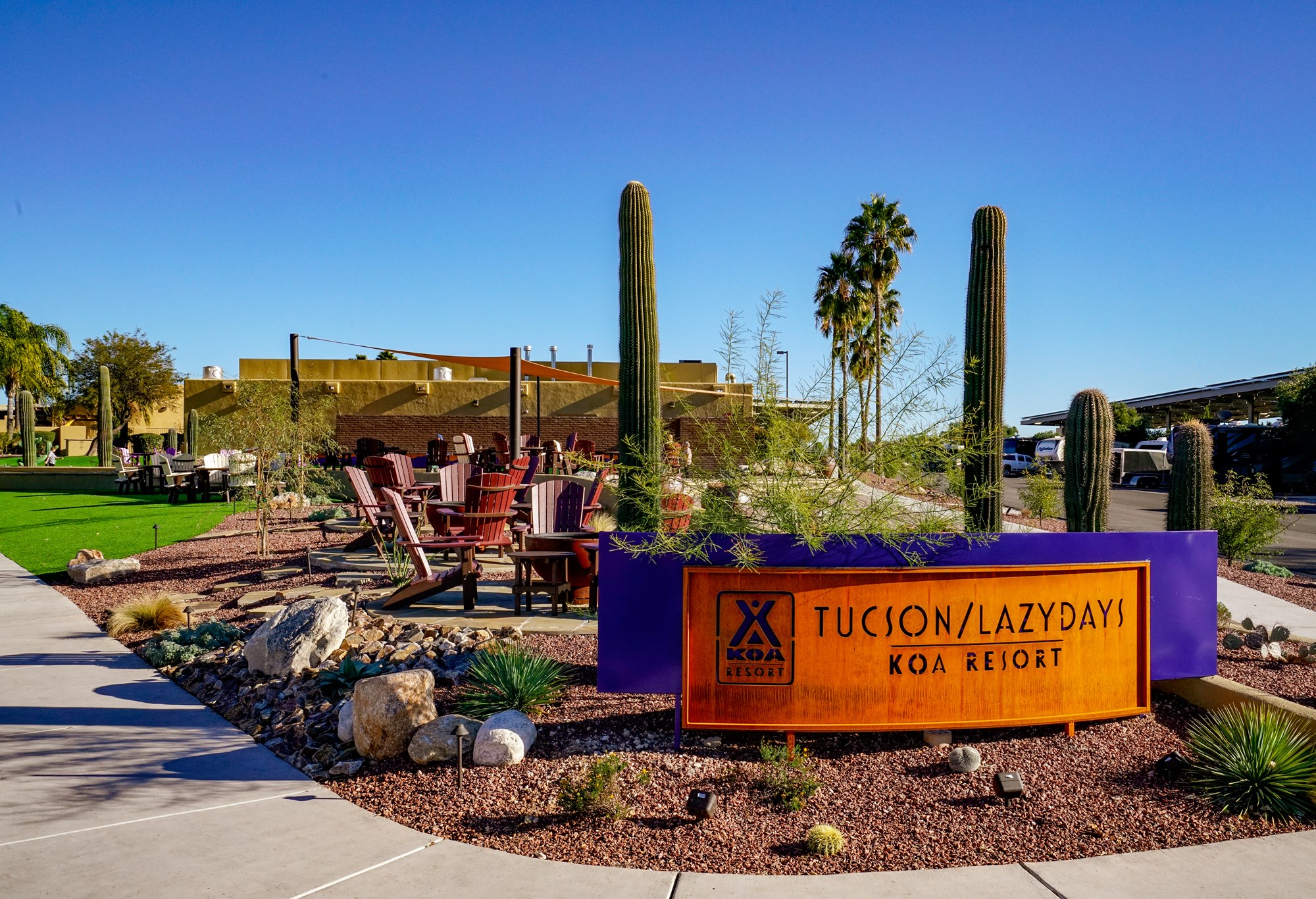 Luxury RV Park Campground | Tucson/Lazydays KOA Resort