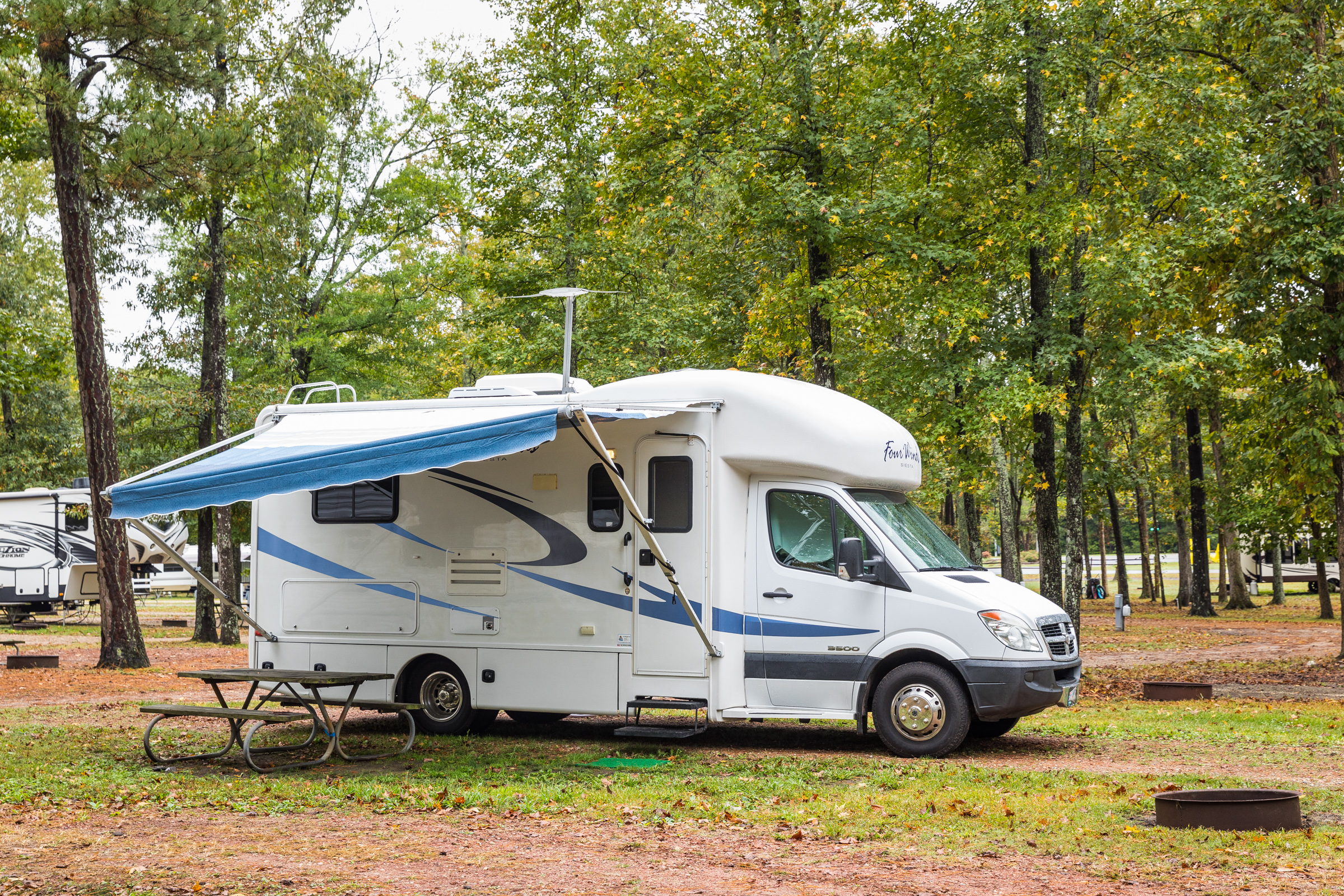 https://koa.com/campgrounds/virginia-beach/site-type/rv-camping-sites/