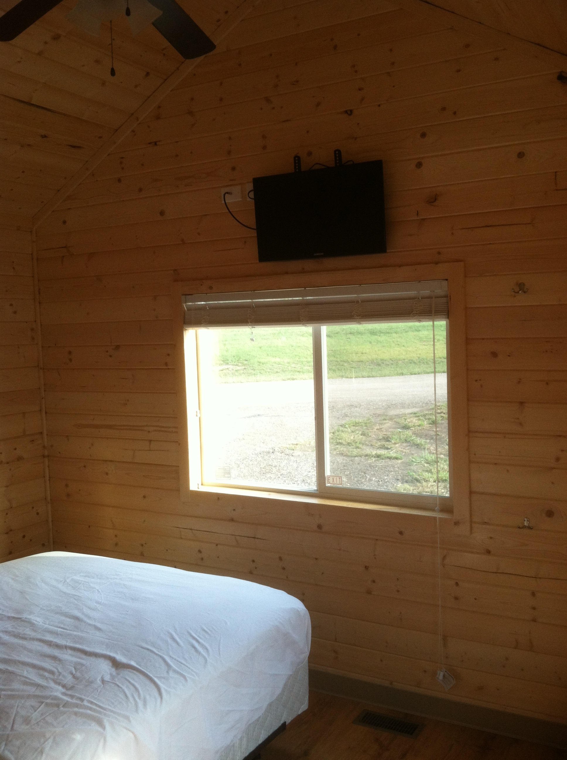 Waterloo, Iowa Lodging | Waterloo / Lost Island KOA Resort
