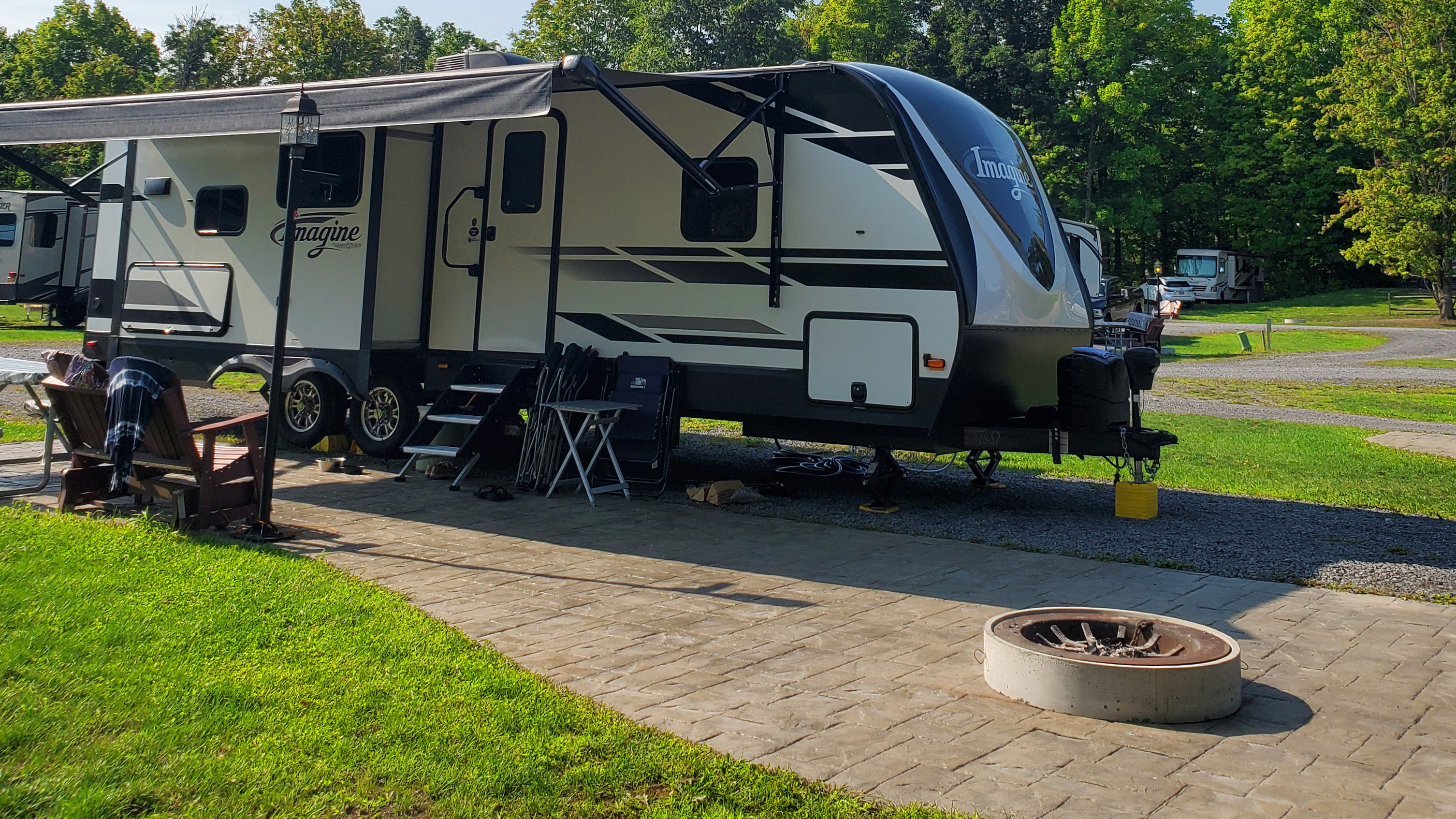 BIG RIG & RV Camping in Watkins Glen | KOA
