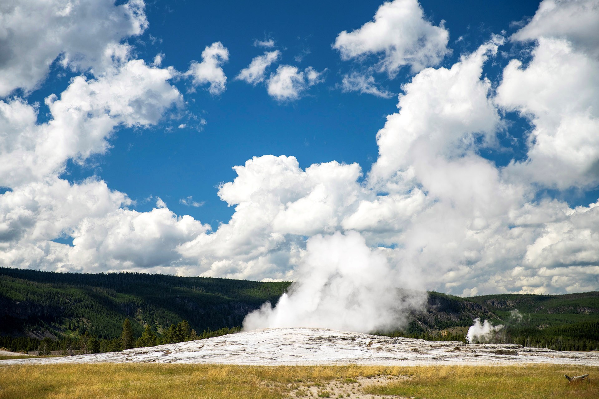 Comprehensive Guide To the Perfect Yellowstone RV Trip | KOA